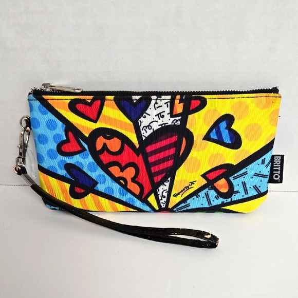 Britto | Bags | Romero Britto Giltcraft Flying Heart Wristlet 75x4 ...